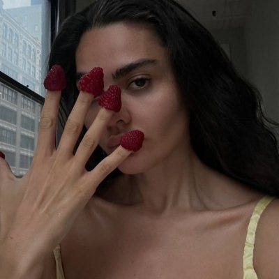 Sadie Lewis – Medium
