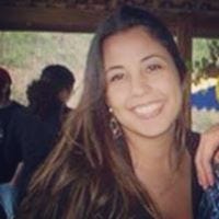 Kelly Navarro – Medium