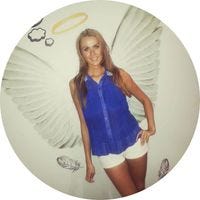 Janie Vaughns – Medium