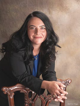 Ann Diener – Medium