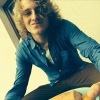 Filip Drożdż – Medium