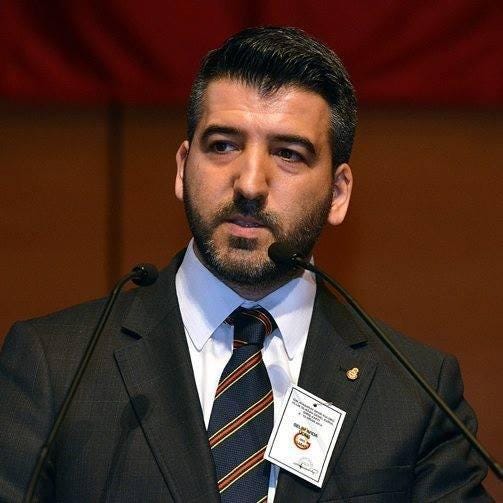 Selim Arda Üçer – Medium