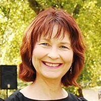 Donelly Jo Mahoney Worthington – Medium