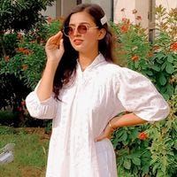 Sadia Naz Ghaznavi – Medium