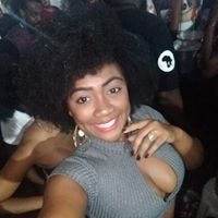 Jaqueline Ribeiro – Medium