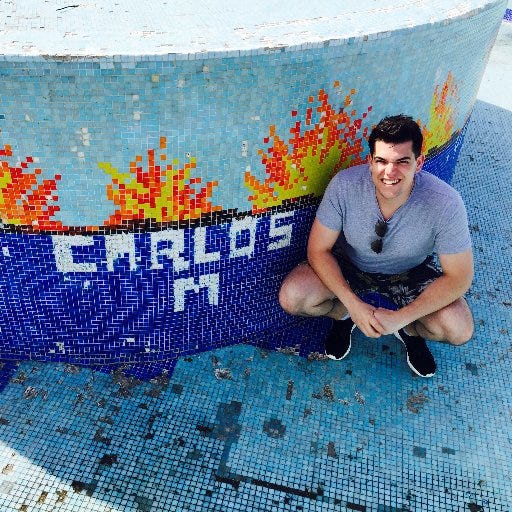 Carlos Cacho – Medium