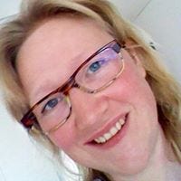 Mieke de Jong – Medium