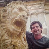 John Mathes – Medium