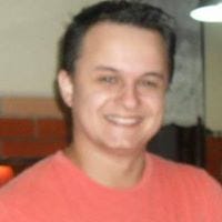 Adilson Kuhn Bona – Medium