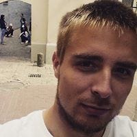 Oleg Nikolaev – Medium