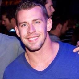 Mike Landers – Medium
