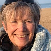 Mary Hjort – Medium