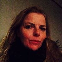 Helga Valfells – Medium