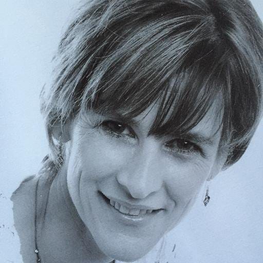 Elizabeth Moore – Medium
