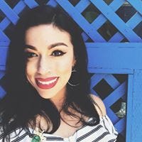 Angela Lozano – Medium