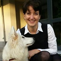 India Armstrong – Medium