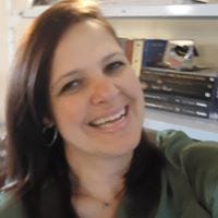 Alexandra Alquezare Trevisan – Medium