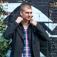 Glenn Van Roey – Medium