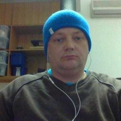 Rhys Powell – Medium