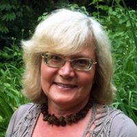 Daina Taimina – Medium