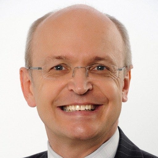 Attila Dezso – Medium