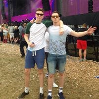 Sam Perry – Medium