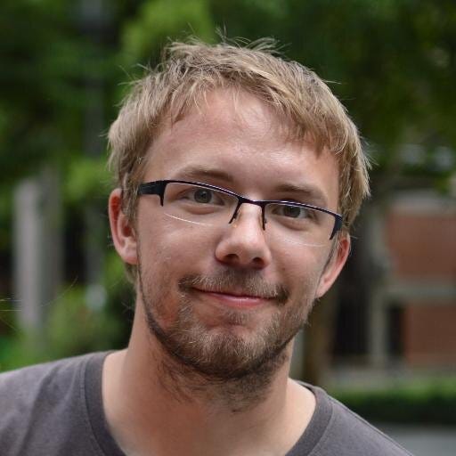 Anže Pečar – Medium
