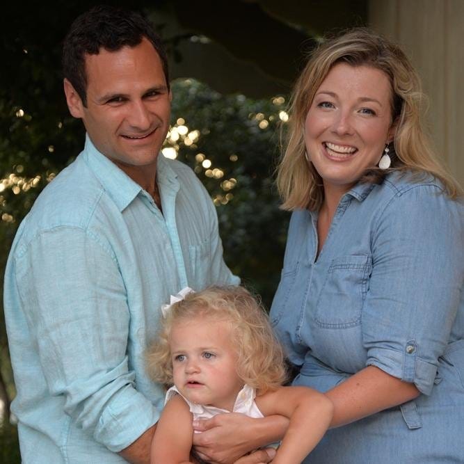 Sara Rubenstein – Medium