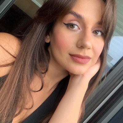 Lillian Goldman – Medium