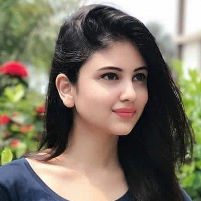 Daisy Bradley – Medium