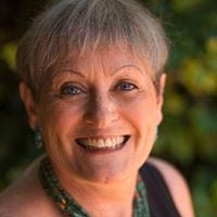 About – Mary Farrell – Medium