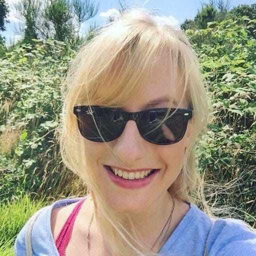 Naomi Sanders – Medium