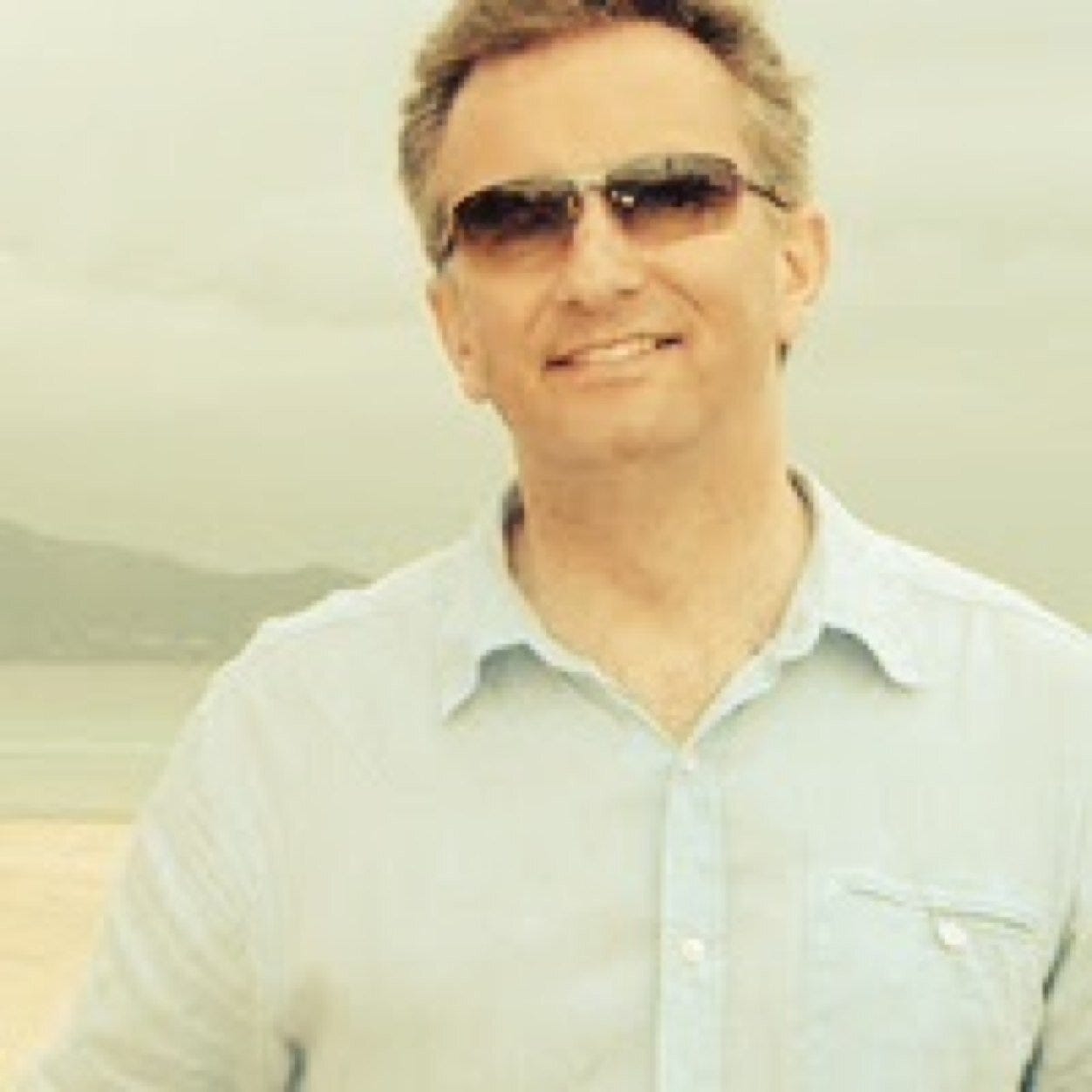 Richard Morgan – Medium