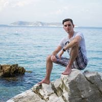 Adrian Balog – Medium