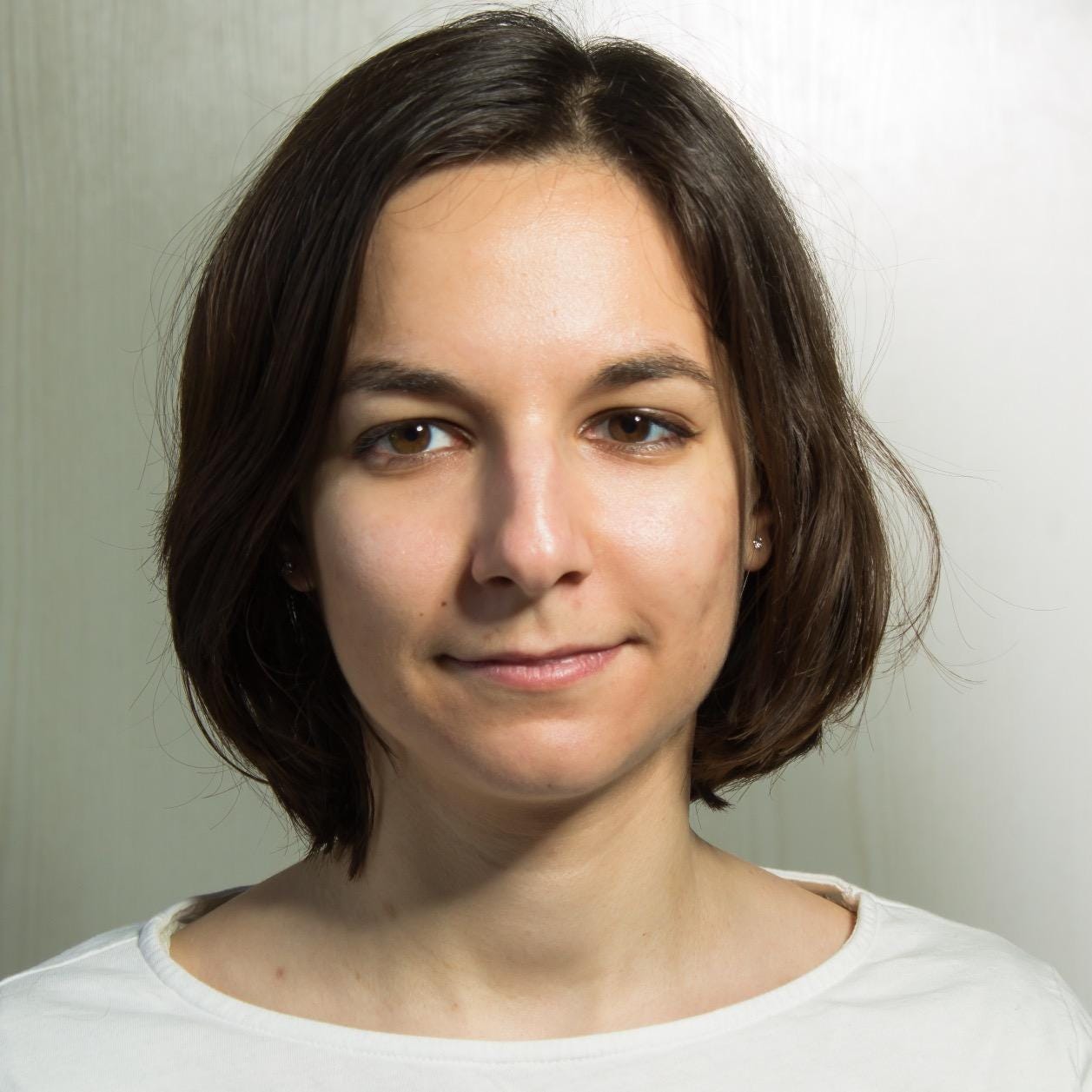 Inès Marotte – Medium