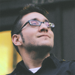 Tom Guzman – Medium