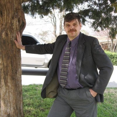 Dan Lakey – Medium