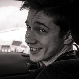 Kostas Sklias – Medium