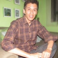 Javier Lau – Medium