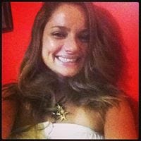 Caroline Carvalho – Medium