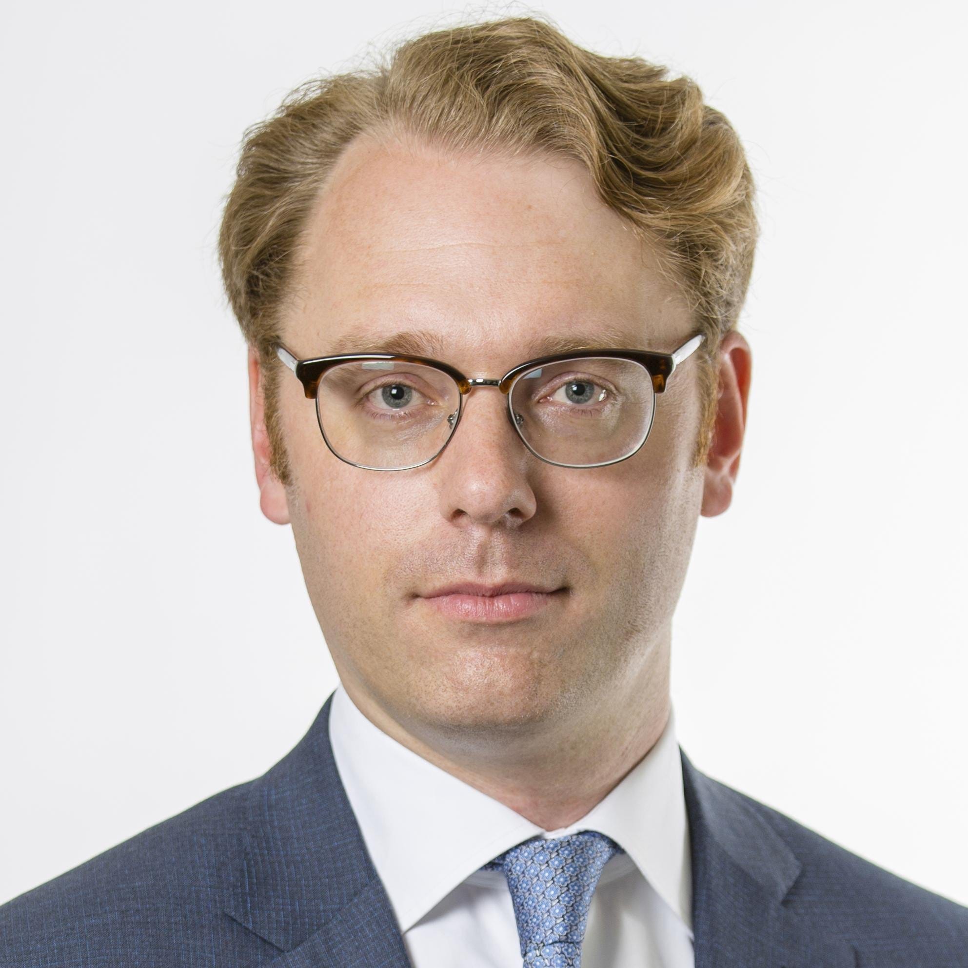 Fredrik Daveus – Medium
