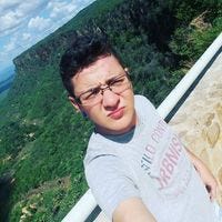 Thiago Fernando Snow – Medium