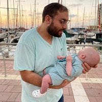 Ahron Zeigen – Medium