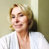 Bernadette Ruof – Medium