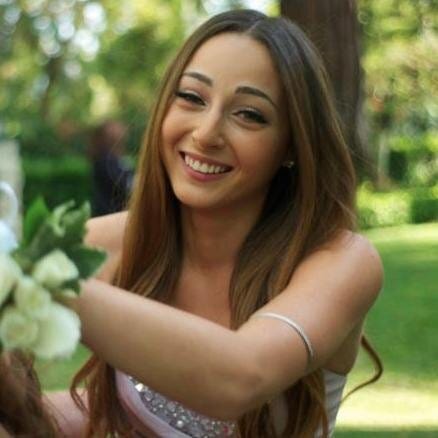 Shannon Lea Toobi – Medium