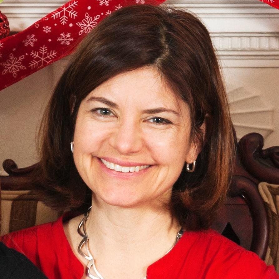 Jennifer Petrela – Medium