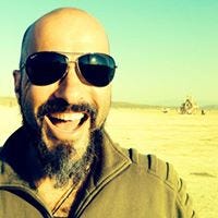 Mario Nicolau – Medium