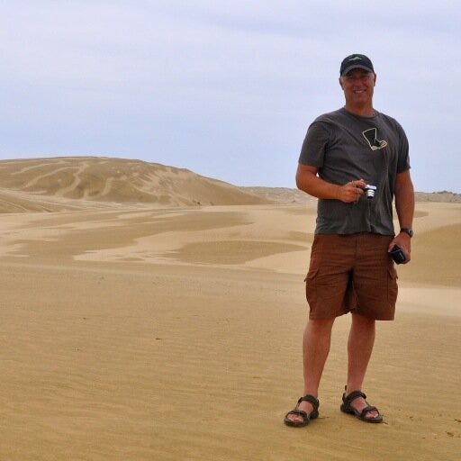 Tom Bowes – Medium