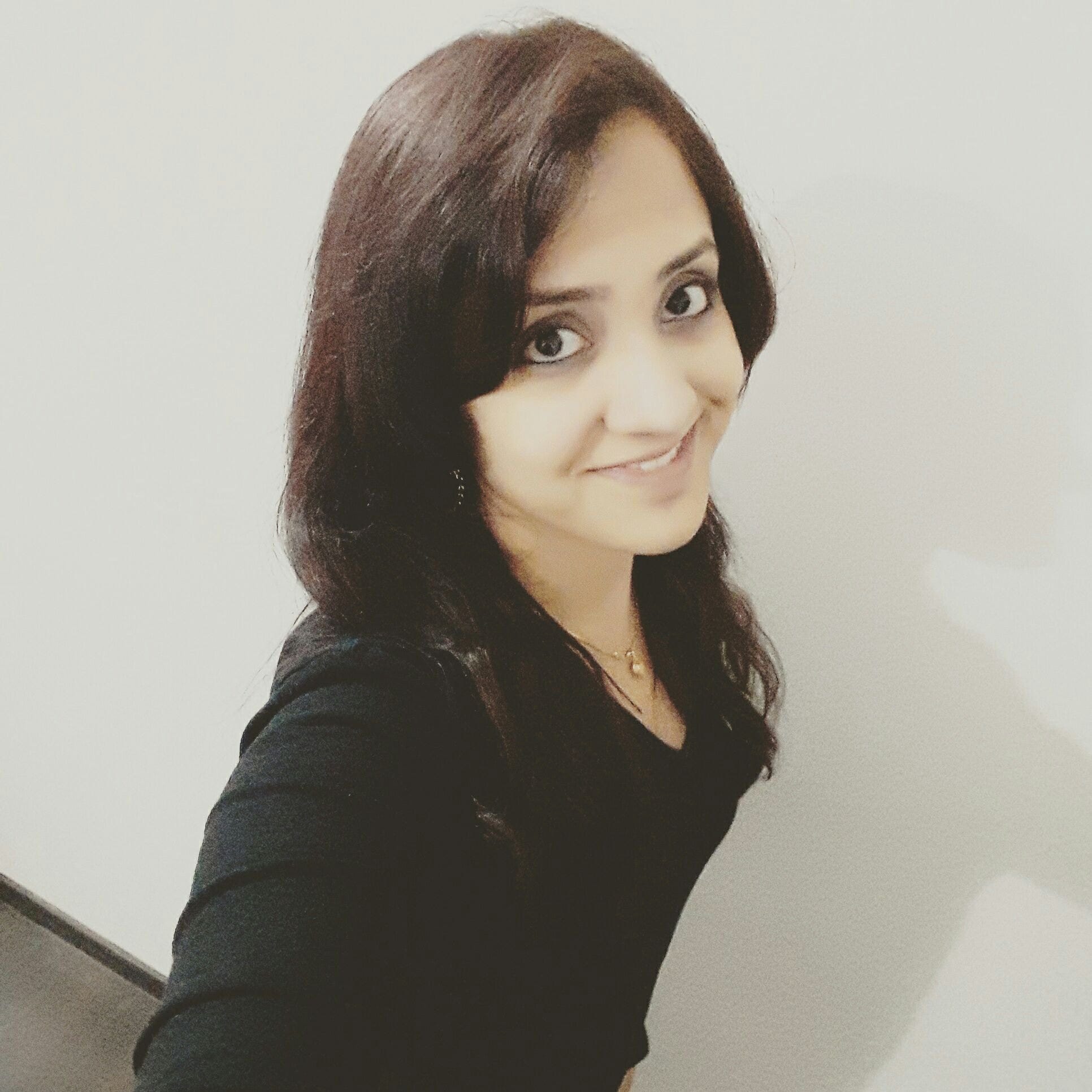 Manasi kher – Medium