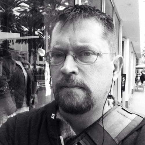 Hugh MacLeod – Medium